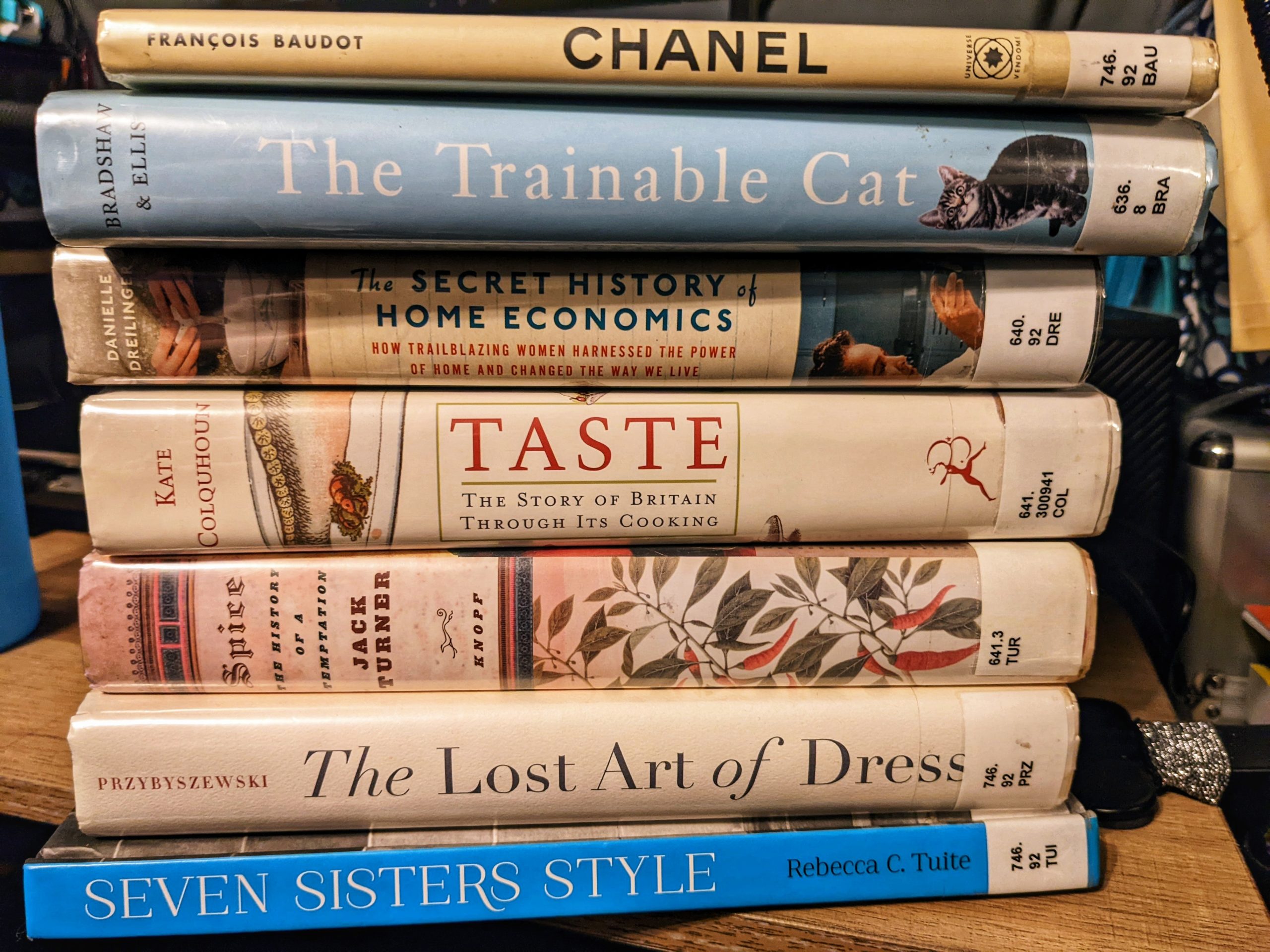 How I find Books to Read For Free At The Library | TL Wright